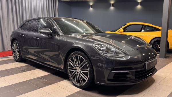 Grey Porsche Panamera 2018 in Riga, with an engine capacity of 2.90 L and mileage of 196 thousand km for 43500 €, photo 2 on AUTOMOTO.COM.LV