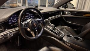 Pelēks Porsche Panamera 2018 Rīga, ar dzinēja tilpumu 2.90 L un nobraukumu 196 tūkst. km par 43500 €, foto 8 vietnē AUTOMOTO.COM.LV