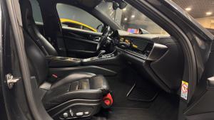Pelēks Porsche Panamera 2018 Rīga, ar dzinēja tilpumu 2.90 L un nobraukumu 196 tūkst. km par 43500 €, foto 9 vietnē AUTOMOTO.COM.LV