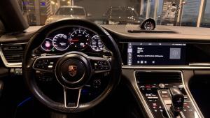 Pelēks Porsche Panamera 2018 Rīga, ar dzinēja tilpumu 2.90 L un nobraukumu 196 tūkst. km par 43500 €, foto 13 vietnē AUTOMOTO.COM.LV