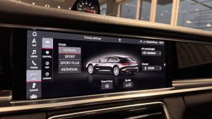Pelēks Porsche Panamera 2018 Rīga, ar dzinēja tilpumu 2.90 L un nobraukumu 196 tūkst. km par 43500 €, foto 19 vietnē AUTOMOTO.COM.LV