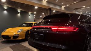 Pelēks Porsche Panamera 2018 Rīga, ar dzinēja tilpumu 2.90 L un nobraukumu 196 tūkst. km par 43500 €, foto 28 vietnē AUTOMOTO.COM.LV