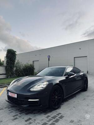 Pelēks Porsche Panamera 2018 Viļņa, ar dzinēja tilpumu 3.00 L un nobraukumu 150 tūkst. km par 42000 €, foto 4 vietnē AUTOMOTO.COM.LV
