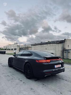 Pelēks Porsche Panamera 2018 Viļņa, ar dzinēja tilpumu 3.00 L un nobraukumu 150 tūkst. km par 42000 €, foto 7 vietnē AUTOMOTO.COM.LV