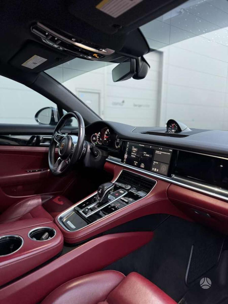 Pelēks Porsche Panamera 2018 Viļņa, ar dzinēja tilpumu 3.00 L un nobraukumu 150 tūkst. km par 42000 €, foto 9 vietnē AUTOMOTO.COM.LV