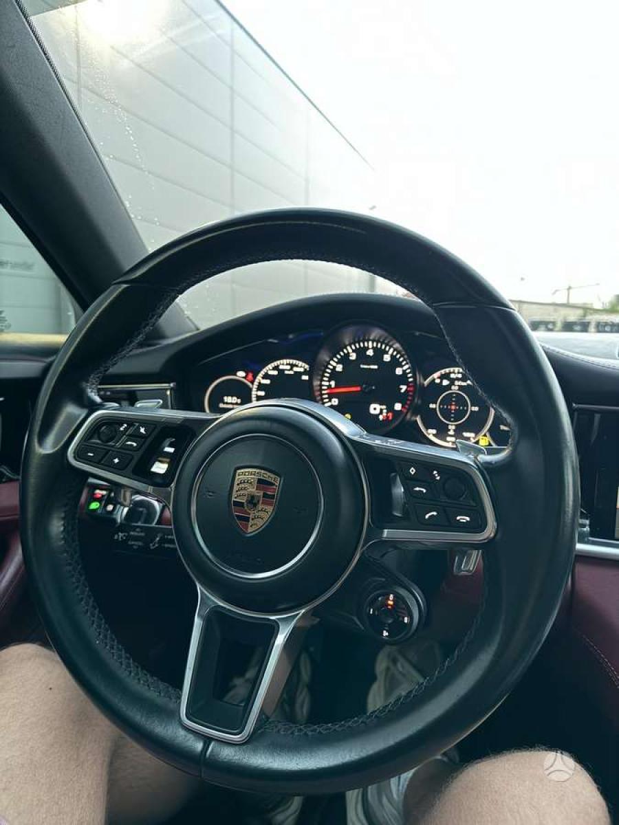 Pelēks Porsche Panamera 2018 Viļņa, ar dzinēja tilpumu 3.00 L un nobraukumu 150 tūkst. km par 42000 €, foto 11 vietnē AUTOMOTO.COM.LV