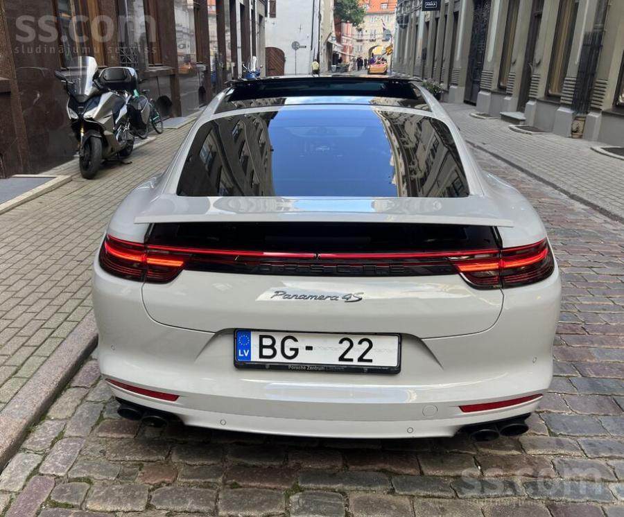 Grey Porsche Panamera 2018 in Riga, with an engine capacity of 2.90 L and mileage of 98 thousand km for 57800 €, photo 9 on AUTOMOTO.COM.LV