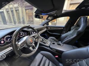 Grey Porsche Panamera 2018 in Riga, with an engine capacity of 2.90 L and mileage of 98 thousand km for 57800 €, photo 10 on AUTOMOTO.COM.LV