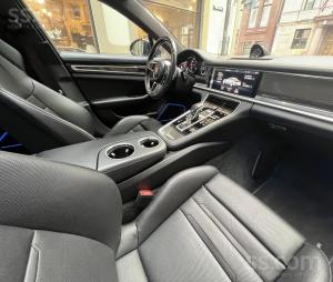 Grey Porsche Panamera 2018 in Riga, with an engine capacity of 2.90 L and mileage of 98 thousand km for 57800 €, photo 11 on AUTOMOTO.COM.LV