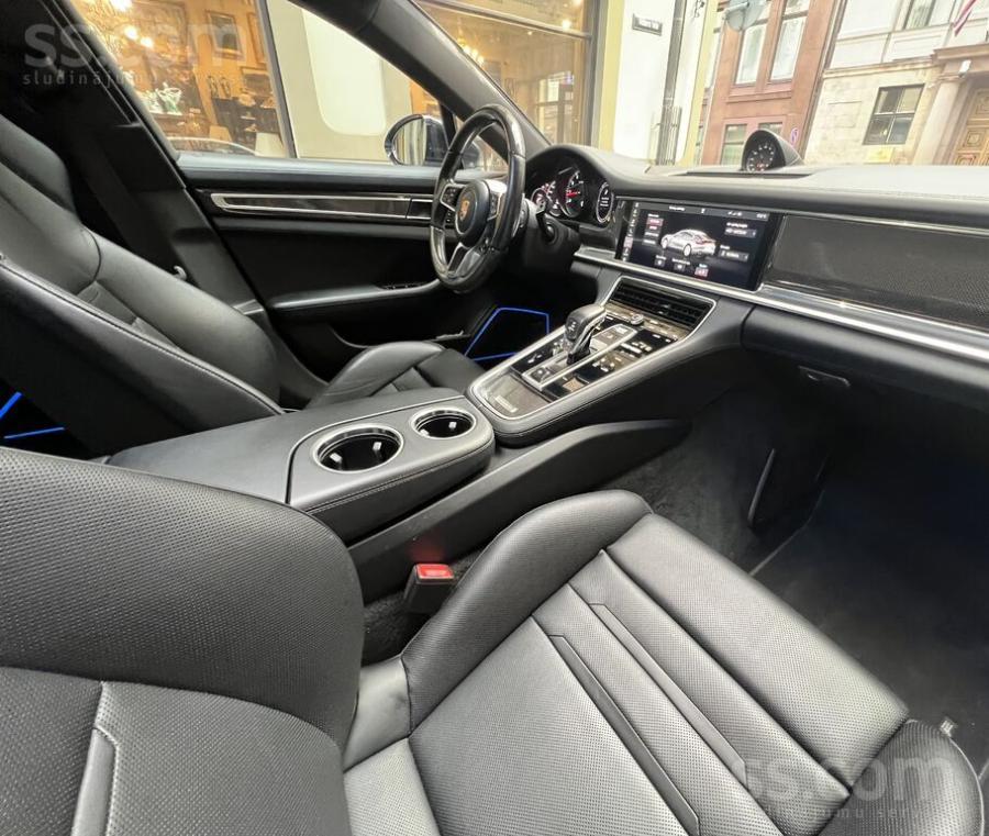 Grey Porsche Panamera 2018 in Riga, with an engine capacity of 2.90 L and mileage of 98 thousand km for 57800 €, photo 11 on AUTOMOTO.COM.LV