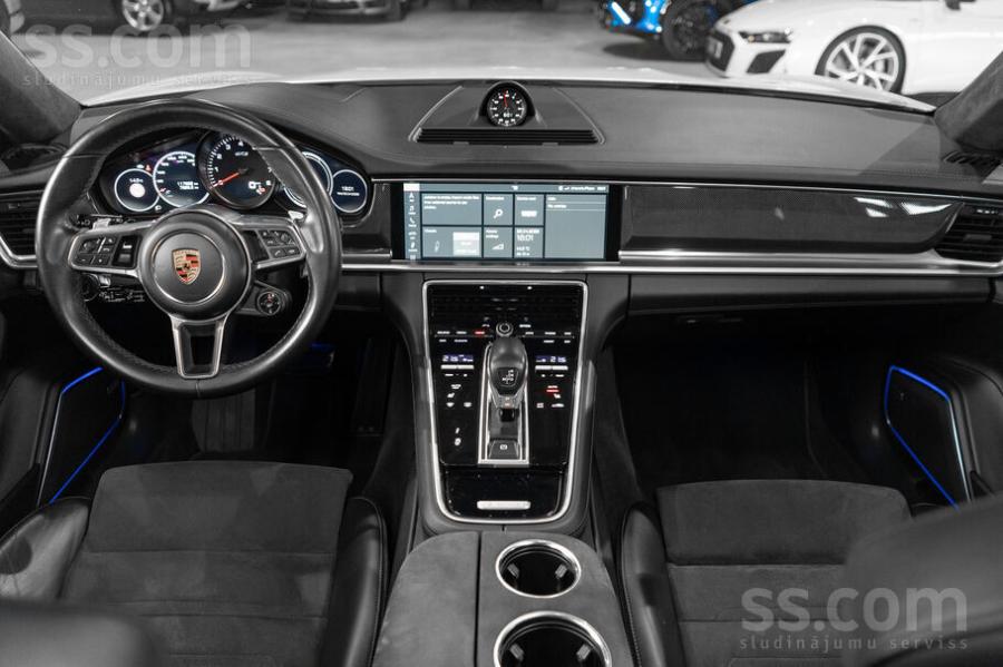 Pelēks Porsche Panamera 2019 Rīga, ar dzinēja tilpumu 4.00 L un nobraukumu 118 tūkst. km par 65340 €, foto 12 vietnē AUTOMOTO.COM.LV