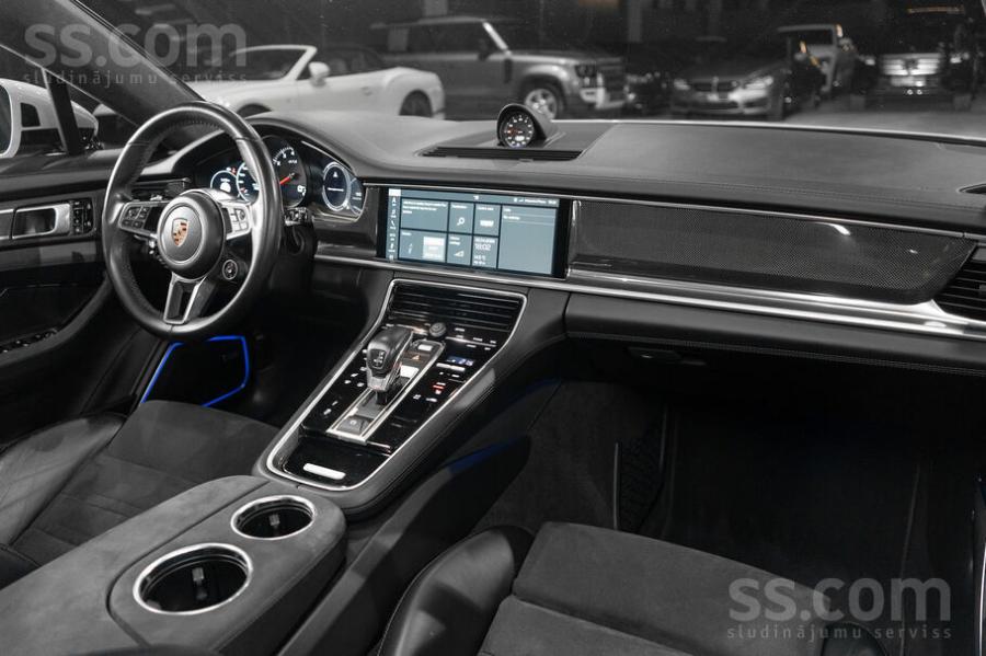 Pelēks Porsche Panamera 2019 Rīga, ar dzinēja tilpumu 4.00 L un nobraukumu 118 tūkst. km par 65340 €, foto 13 vietnē AUTOMOTO.COM.LV