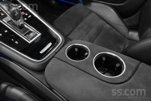 Pelēks Porsche Panamera 2019 Rīga, ar dzinēja tilpumu 4.00 L un nobraukumu 118 tūkst. km par 65340 €, foto 36 vietnē AUTOMOTO.COM.LV