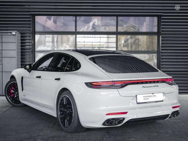 Grey Porsche Panamera 2021 in Vilnius, with an engine capacity of 4.00 L and mileage of 86 thousand km for 89911 €, photo 3 on AUTOMOTO.COM.LV