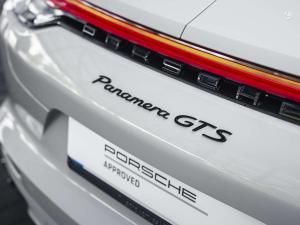 Pelēks Porsche Panamera 2021 Viļņa, ar dzinēja tilpumu 4.00 L un nobraukumu 86 tūkst. km par 89911 €, foto 18 vietnē AUTOMOTO.COM.LV