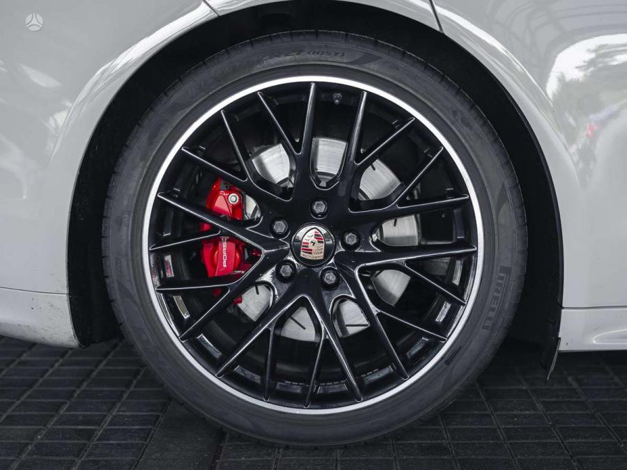 Pelēks Porsche Panamera 2021 Viļņa, ar dzinēja tilpumu 4.00 L un nobraukumu 86 tūkst. km par 89911 €, foto 25 vietnē AUTOMOTO.COM.LV