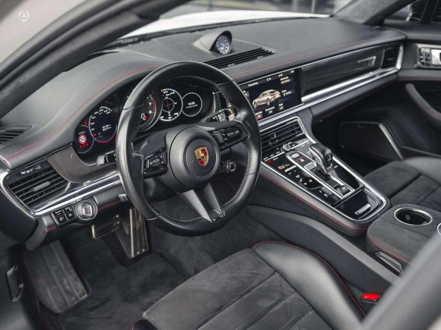 Pelēks Porsche Panamera 2021 Viļņa, ar dzinēja tilpumu 4.00 L un nobraukumu 86 tūkst. km par 89911 €, foto 26 vietnē AUTOMOTO.COM.LV
