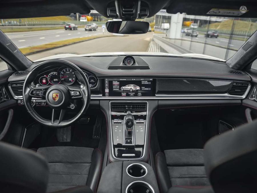 Pelēks Porsche Panamera 2021 Viļņa, ar dzinēja tilpumu 4.00 L un nobraukumu 86 tūkst. km par 89911 €, foto 28 vietnē AUTOMOTO.COM.LV