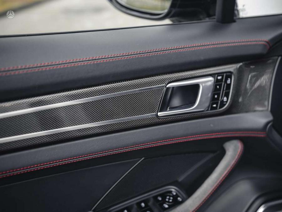 Pelēks Porsche Panamera 2021 Viļņa, ar dzinēja tilpumu 4.00 L un nobraukumu 86 tūkst. km par 89911 €, foto 40 vietnē AUTOMOTO.COM.LV