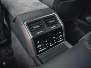Pelēks Porsche Panamera 2021 Viļņa, ar dzinēja tilpumu 4.00 L un nobraukumu 86 tūkst. km par 89911 €, foto 45 vietnē AUTOMOTO.COM.LV