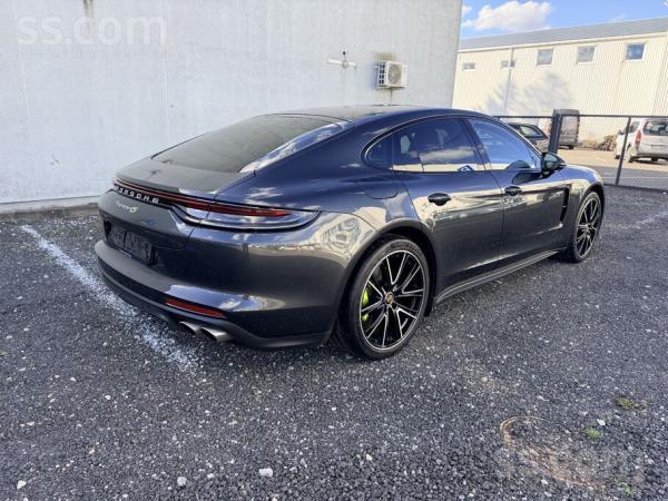 Grey Porsche Panamera 2021 in Riga, with an engine capacity of 2.90 L and mileage of 48 thousand km for 87000 €, photo 4 on AUTOMOTO.COM.LV