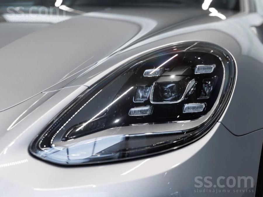Pelēks Porsche Panamera 2023 Rīga, ar dzinēja tilpumu 2.90 L un nobraukumu 55 tūkst. km par 79900 €, foto 13 vietnē AUTOMOTO.COM.LV
