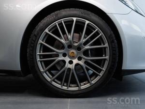 Pelēks Porsche Panamera 2023 Rīga, ar dzinēja tilpumu 2.90 L un nobraukumu 55 tūkst. km par 79900 €, foto 16 vietnē AUTOMOTO.COM.LV
