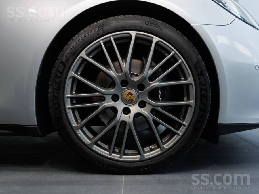 Pelēks Porsche Panamera 2023 Rīga, ar dzinēja tilpumu 2.90 L un nobraukumu 55 tūkst. km par 79900 €, foto 16 vietnē AUTOMOTO.COM.LV