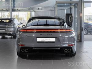 Grey Porsche Panamera 2024 in Riga, with an engine capacity of 4.00 L and mileage of 62 thousand km for 128000 €, photo 7 on AUTOMOTO.COM.LV