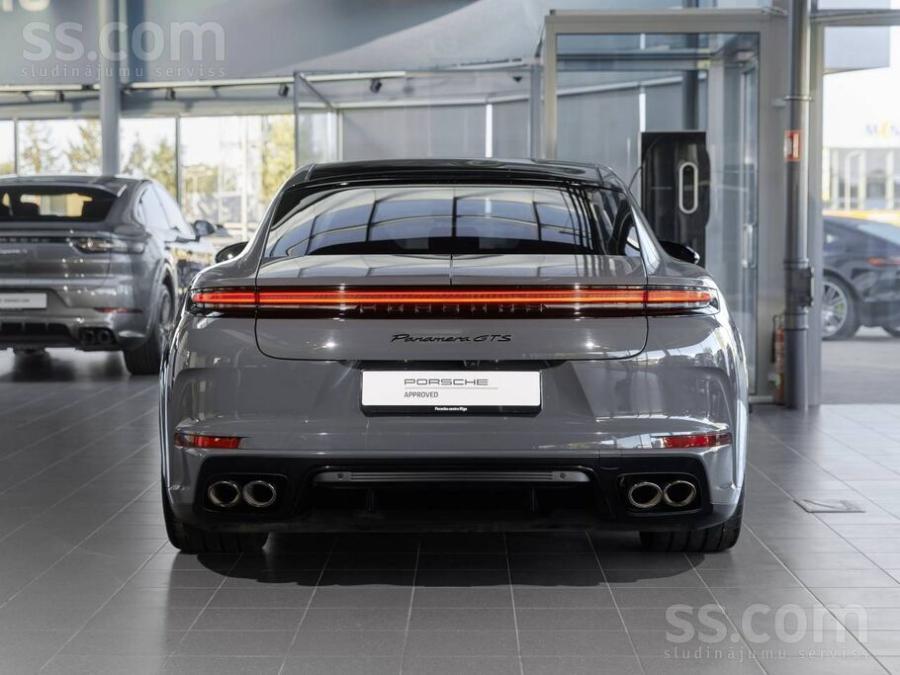 Grey Porsche Panamera 2024 in Riga, with an engine capacity of 4.00 L and mileage of 62 thousand km for 128000 €, photo 7 on AUTOMOTO.COM.LV