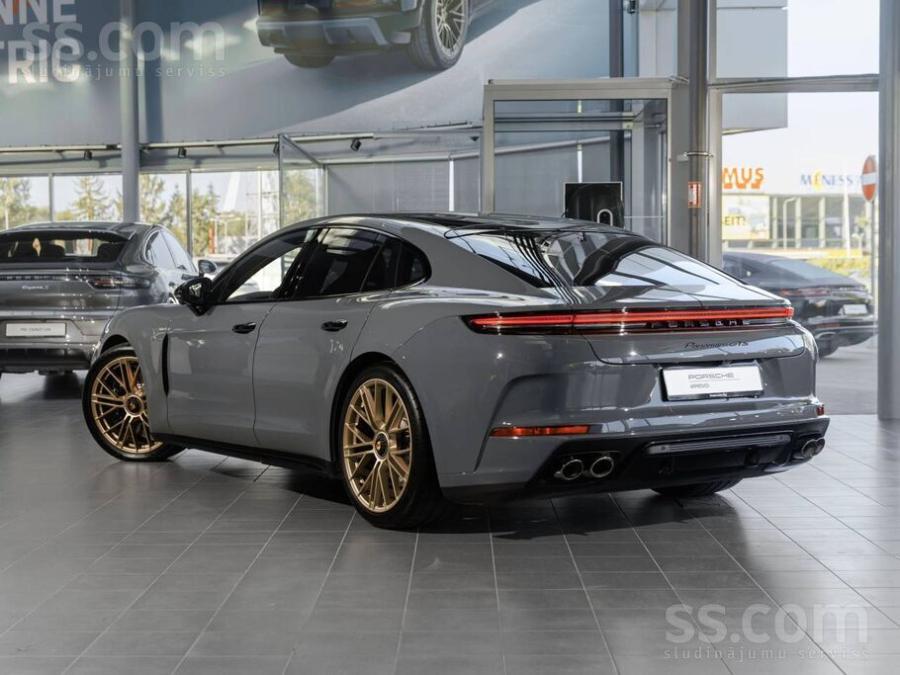 Grey Porsche Panamera 2024 in Riga, with an engine capacity of 4.00 L and mileage of 62 thousand km for 128000 €, photo 11 on AUTOMOTO.COM.LV