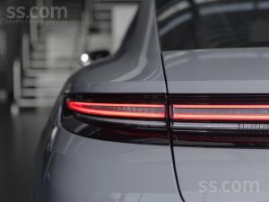 Grey Porsche Panamera 2024 in Riga, with an engine capacity of 4.00 L and mileage of 62 thousand km for 128000 €, photo 14 on AUTOMOTO.COM.LV