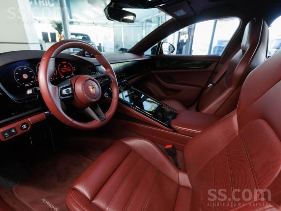 Grey Porsche Panamera 2024 in Riga, with an engine capacity of 4.00 L and mileage of 62 thousand km for 128000 €, photo 22 on AUTOMOTO.COM.LV