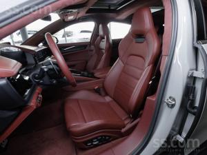 Grey Porsche Panamera 2026 in Riga, with an engine capacity of 4.00 L and mileage of 5 thousand km for 176000 €, photo 6 on AUTOMOTO.COM.LV