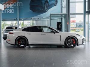 Grey Porsche Panamera 2026 in Riga, with an engine capacity of 4.00 L and mileage of 5 thousand km for 176000 €, photo 8 on AUTOMOTO.COM.LV