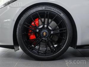 Grey Porsche Panamera 2026 in Riga, with an engine capacity of 4.00 L and mileage of 5 thousand km for 176000 €, photo 18 on AUTOMOTO.COM.LV