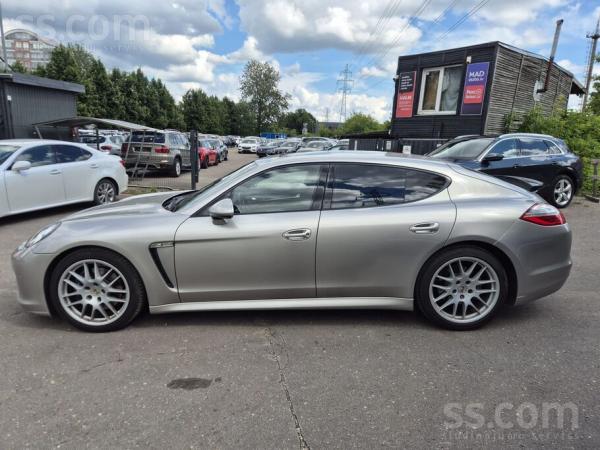 Pelēks Porsche Panamera 2012 Rīga, ar dzinēja tilpumu 3.60 L un nobraukumu 122 tūkst. km par 21990 €, foto 5 vietnē AUTOMOTO.COM.LV