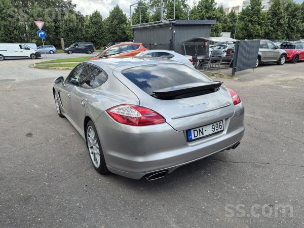 Pelēks Porsche Panamera 2012 Rīga, ar dzinēja tilpumu 3.60 L un nobraukumu 122 tūkst. km par 21990 €, foto 8 vietnē AUTOMOTO.COM.LV
