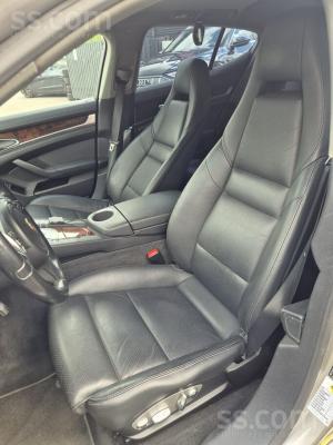 Grey Porsche Panamera 2012 in Riga, with an engine capacity of 3.60 L and mileage of 122 thousand km for 21990 €, photo 14 on AUTOMOTO.COM.LV