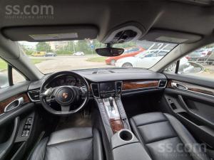 Grey Porsche Panamera 2012 in Riga, with an engine capacity of 3.60 L and mileage of 122 thousand km for 21990 €, photo 21 on AUTOMOTO.COM.LV