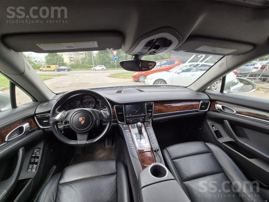 Grey Porsche Panamera 2012 in Riga, with an engine capacity of 3.60 L and mileage of 122 thousand km for 21990 €, photo 21 on AUTOMOTO.COM.LV
