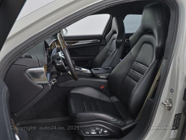 Grey Porsche Panamera 2017 in Tallinn, with an engine capacity of 4.00 L and mileage of 169 thousand km for 49500 €, photo 11 on AUTOMOTO.COM.LV