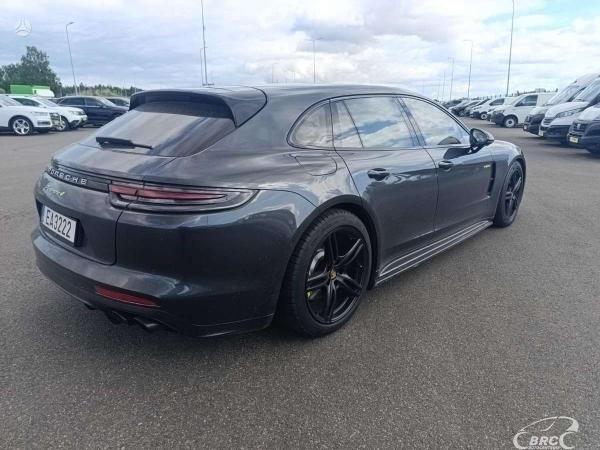 Pelēks Porsche Panamera 2017 Viļņa, ar dzinēja tilpumu 2.89 L un nobraukumu 198 tūkst. km par 44900 €, foto 6 vietnē AUTOMOTO.COM.LV