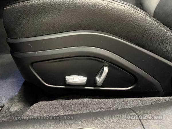 Pelēks Porsche Panamera 2018 Tallina, ar dzinēja tilpumu 2.90 L un nobraukumu 169 tūkst. km par 45995 €, foto 11 vietnē AUTOMOTO.COM.LV