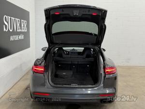 Grey Porsche Panamera 2018 in Tallinn, with an engine capacity of 2.90 L and mileage of 169 thousand km for 42995 €, photo 9 on AUTOMOTO.COM.LV