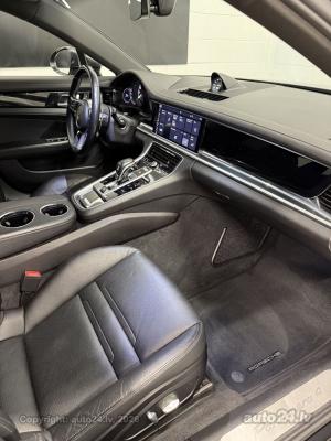 Grey Porsche Panamera 2018 in Tallinn, with an engine capacity of 2.90 L and mileage of 169 thousand km for 42995 €, photo 16 on AUTOMOTO.COM.LV