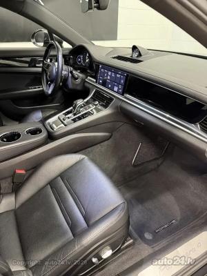 Grey Porsche Panamera 2018 in Tallinn, with an engine capacity of 2.90 L and mileage of 169 thousand km for 39995 €, photo 16 on AUTOMOTO.COM.LV