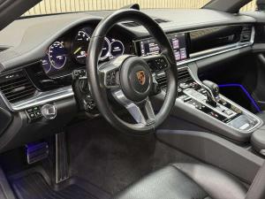 Pelēks Porsche Panamera 2018 Marijampole, ar dzinēja tilpumu 2.89 L un nobraukumu 183 tūkst. km par 37000 €, foto 22 vietnē AUTOMOTO.COM.LV