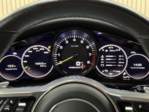 Pelēks Porsche Panamera 2018 Marijampole, ar dzinēja tilpumu 2.89 L un nobraukumu 183 tūkst. km par 37000 €, foto 30 vietnē AUTOMOTO.COM.LV