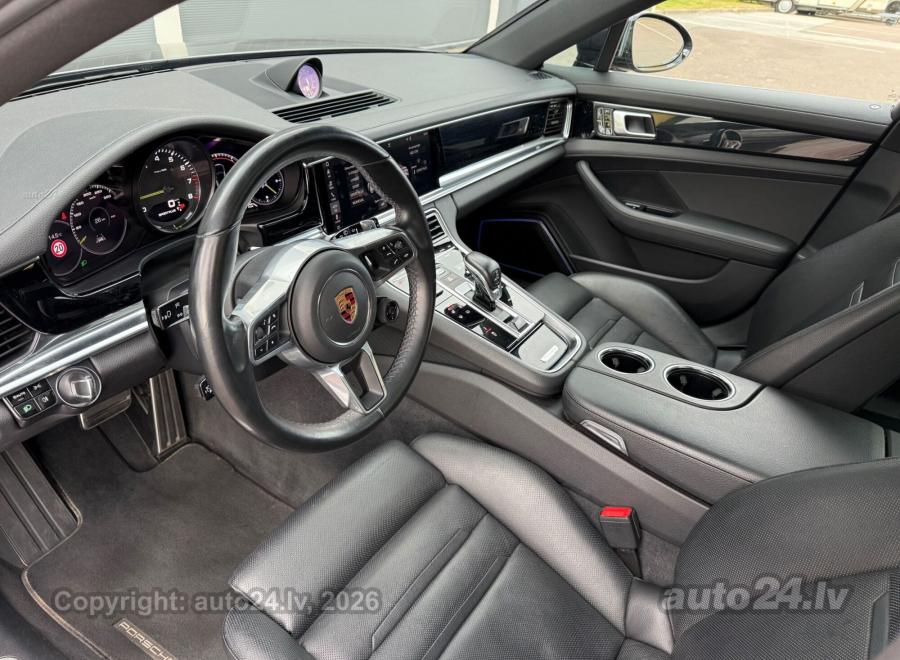 Pelēks Porsche Panamera 2018 Tallina, ar dzinēja tilpumu 2.90 L un nobraukumu 226 tūkst. km par 36900 €, foto 8 vietnē AUTOMOTO.COM.LV